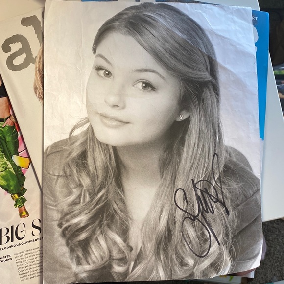 Other | Stefanie Scott Authentic Autograph From A Red Wings Game Meet ...